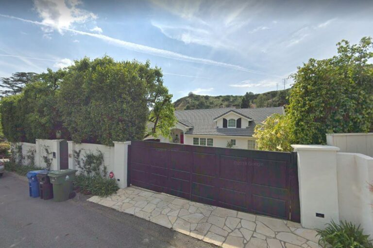 Emma Stone’s House | President House