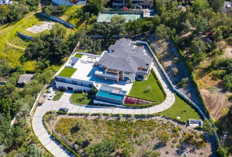 Nick Jonas’ House | President House