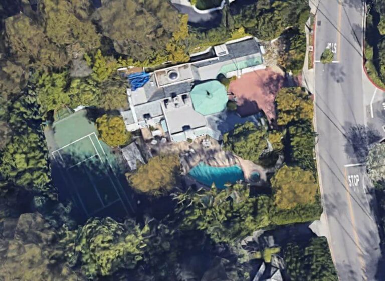 Lily Collins’ House | President House
