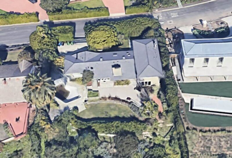 David E. Kelley & Michelle Pfeiffer's House | President House