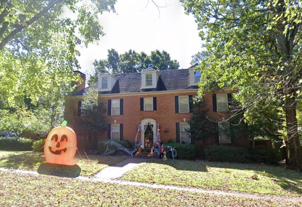 Sarah Huckabee Sanders’ House | President House