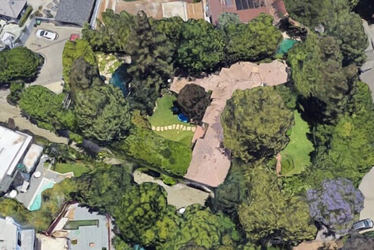 Emma Roberts’ House | President House